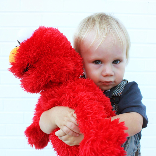 Oliver and Elmo - Lines Across